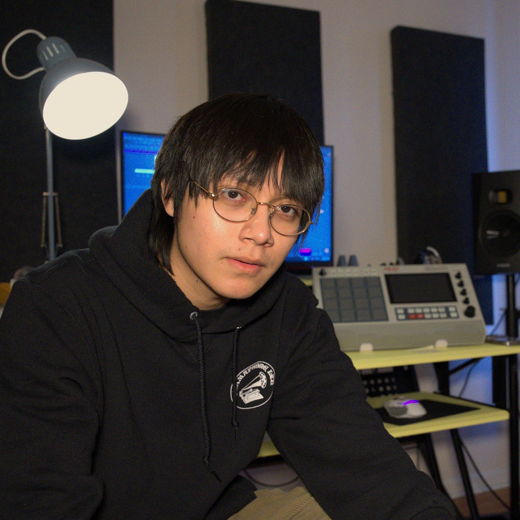 Hush Hush / Maudi – Gramaphone Records